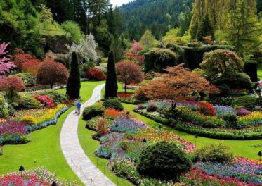 Breathtakingly Beautiful Gardens