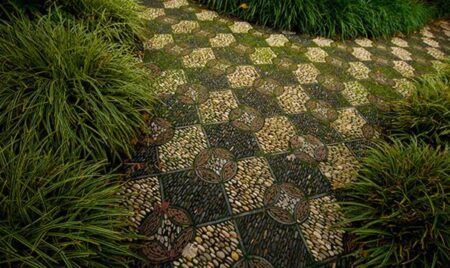 13 Beautiful Garden Pebble Paths That Will Make You Green With Envy