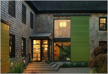 12 Beautiful Ways To Decorate The Outside Of Your Windows