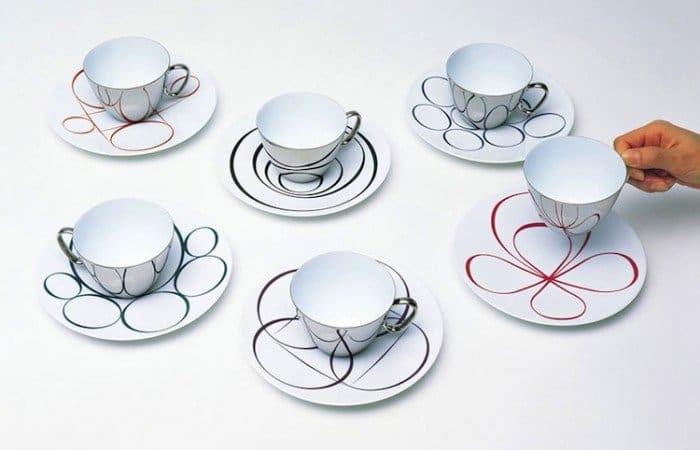 These Amazing Mirrored Cups Will Make Your Head Spin
