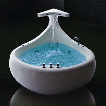 17 Amazing Bathtubs You'll Never Want To Get Out Of