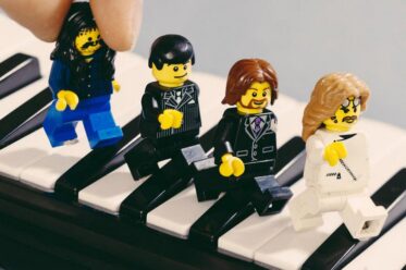 These Awesome Lego Versions Of Music Bands Are Super Cool