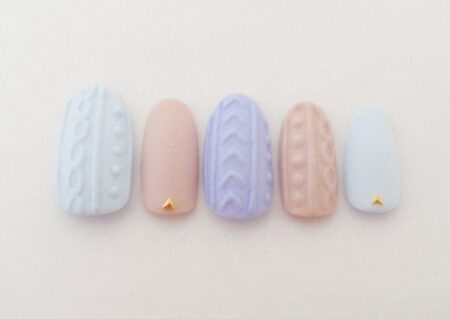 These 9 Cable Knit Nail Art Ideas Will Keep Your Fingers Warm In Winter