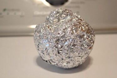 16 Different Uses For Aluminum Foil You Never Thought Of