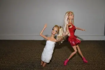 20 Pictures That Tell The Story Of A Night Out Using Barbie And Her Pals
