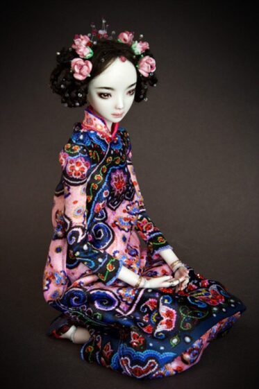 12 Of The Most Beautiful Porcelain Dolls You'll Ever See