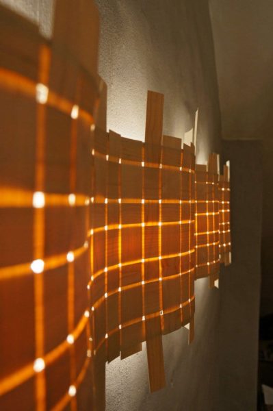 This Awesome Wall Lamp Is Inspired By The Waves Of The Ocean