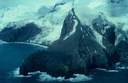 10 Of The Most Unusual Islands On Earth