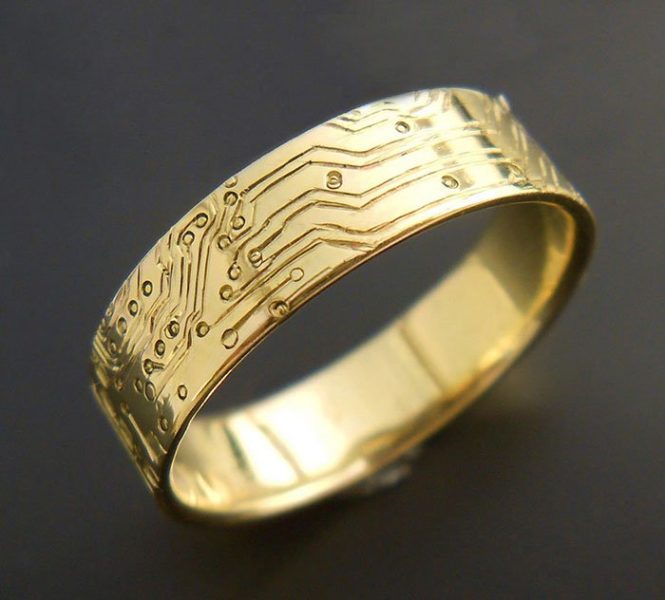 20 Movie, Book And Computer Game Themed Engagement Rings And Boxes