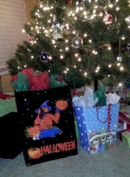 15 Christmas Wrapping Fails Guaranteed To Make You Laugh