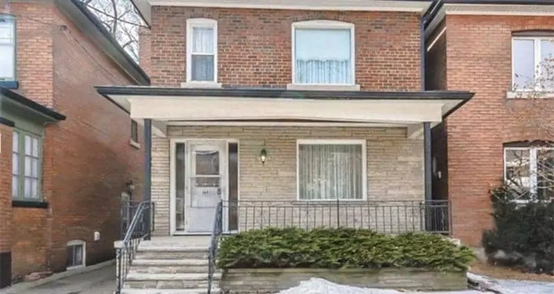 This Ordinary-Looking House Has An Awesome Twist Inside That You'll ...