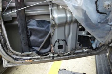 You'll Never Guess What This Guy Found Hidden Inside His Car Door