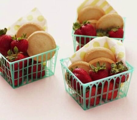 12 Awesome DIY Hacks To Make Your Dinner Party Unique