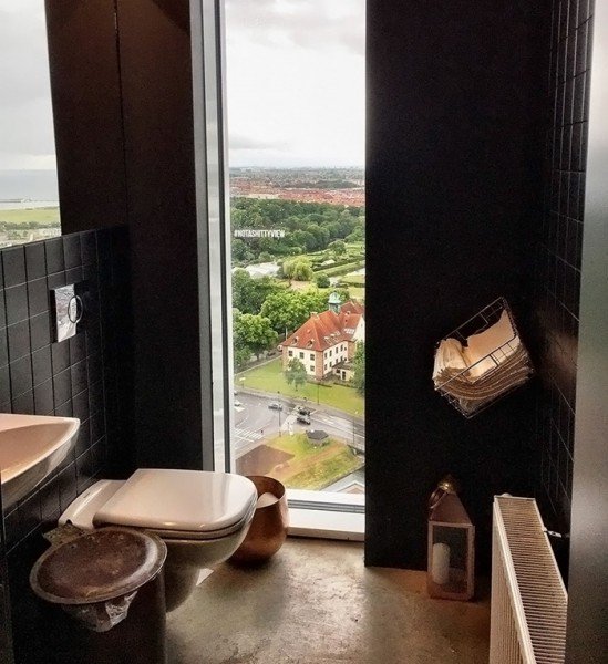13 Toilets With The Most Incredible Views That You'll Want To Try Out