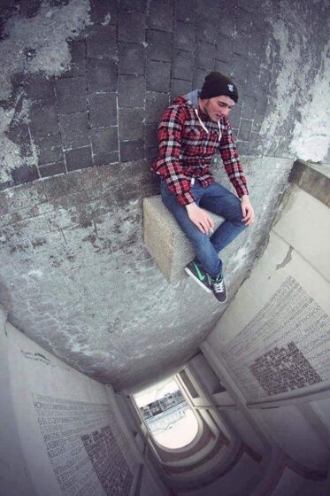 12 Perspective-Bending Photos That Will Mess With Your Mind