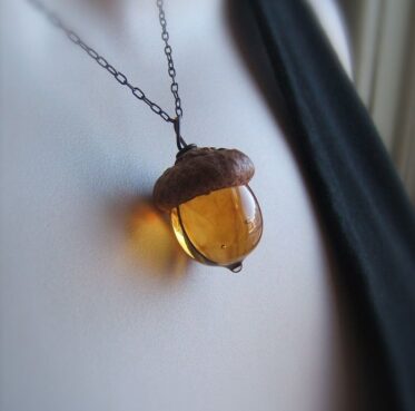 10 Images Showing Beautifully Unique Glass Acorn Jewelry You Will Love