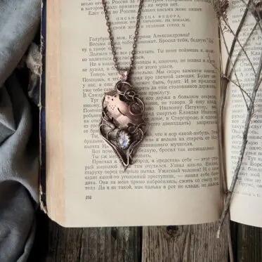 12 Stunning Pieces Of Jewelry Inspired By Forests And Nature