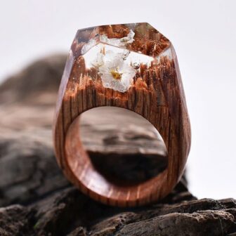 Beautiful Handmade Rings Reveal Stunning Miniature Worlds Inside
