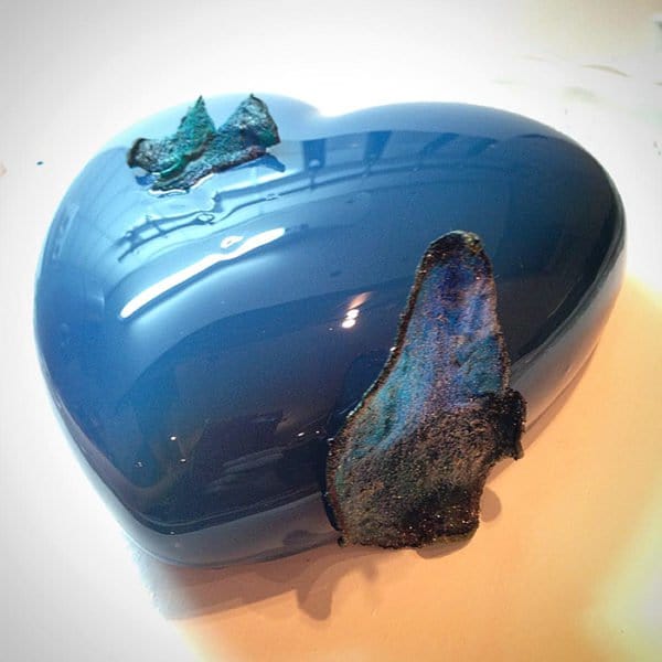 Gorgeous Looking Mirror Marble Cakes That Will Blow Your Mind