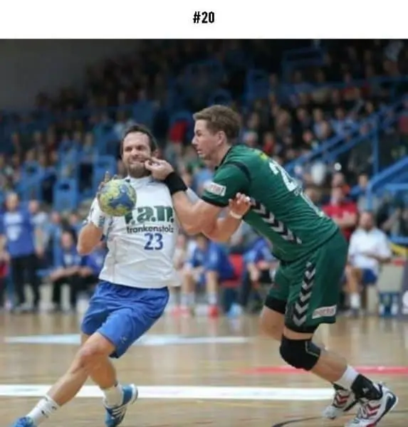 23 Hilariously Awkward Sports Moments You Need To See