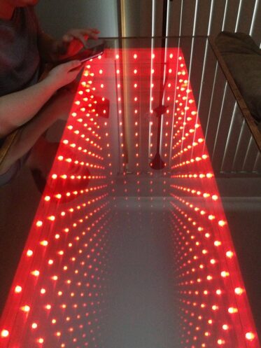 Leave Your Guests Mesmerized By Creating An Awesome DIY 'Infinity ...