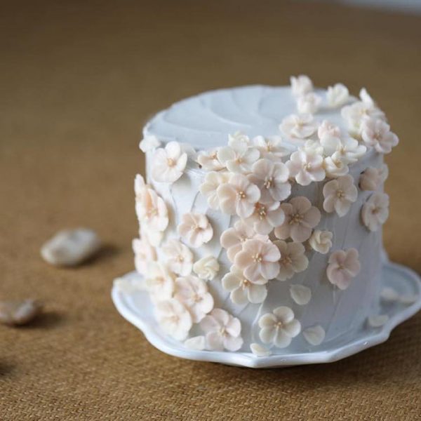 30 Blooming Flower Cakes for an Artfully Scrumptious Way to Welcome Spring