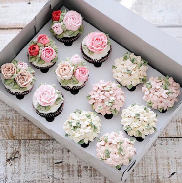 30 Blooming Flower Cakes for an Artfully Scrumptious Way to Welcome Spring