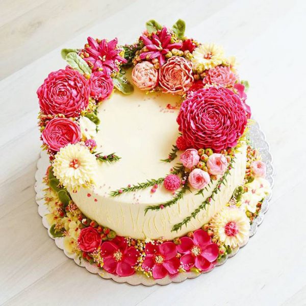30 Blooming Flower Cakes for an Artfully Scrumptious Way to Welcome Spring