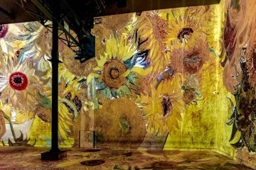 This Exhibit Gives Visitors the Experience of Stepping Inside Van Gogh ...