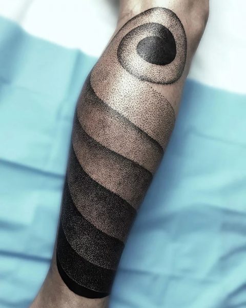 45 People Showing Off Their Awesome Leg Tattoos