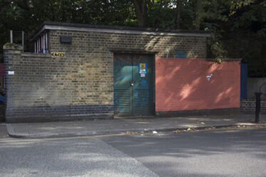 City Worker And Street Artist Go Back And Forth For 1 Year Having A ...