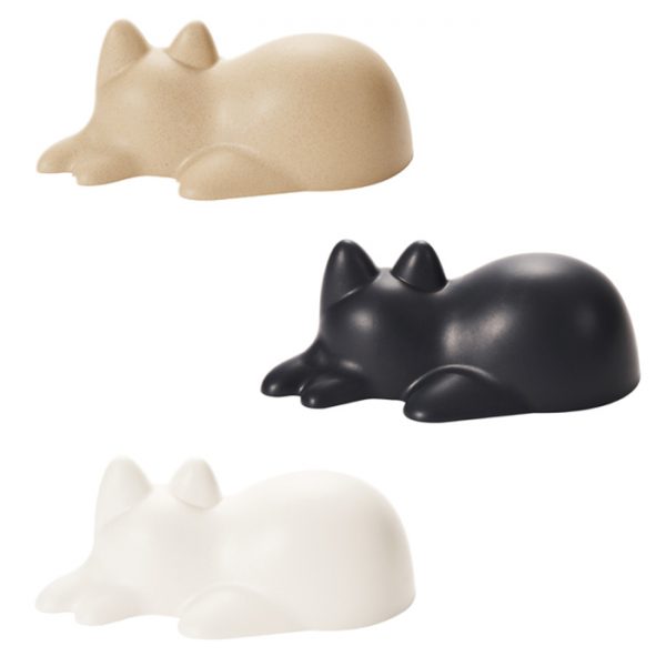 Cute 'Neko Cups' Let You Create A Cat Army Out Of Sand