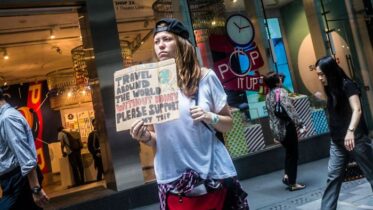 Western 'Begpackers' In Asia Are Asking Locals To Fund Their Travels ...