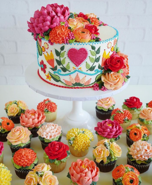 Talented Baker Leslie Vigil Creates Intricately Designed Cakes That ...