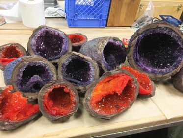 Bakers Spend 6 Months Creating Giant Chocolate Geodes And Finally Crack ...