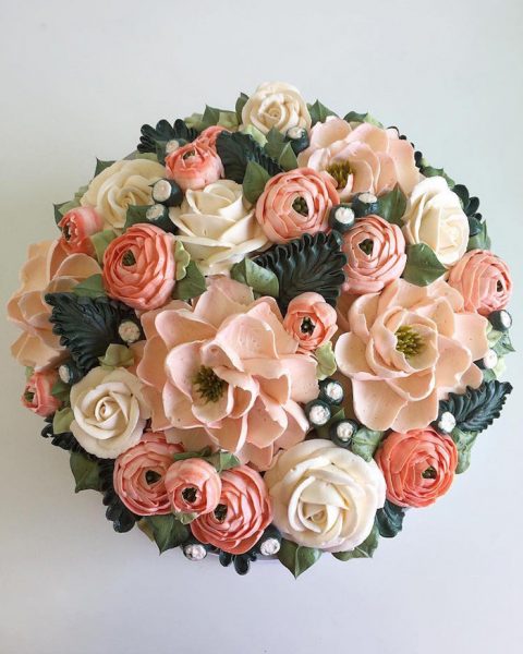 Baker Leslie Vigil Creates Beautifully Realistic Buttercream Cakes ...
