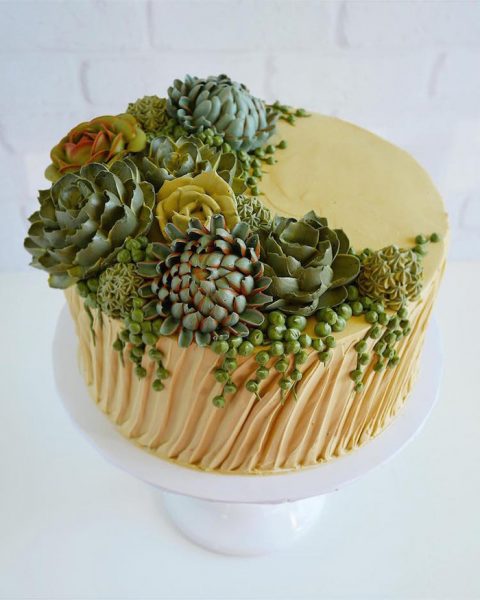 Baker Leslie Vigil Creates Beautifully Realistic Buttercream Cakes ...