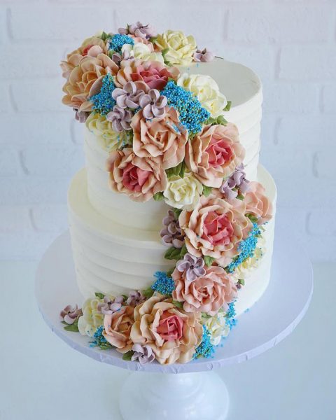 Baker Leslie Vigil Creates Beautifully Realistic Buttercream Cakes ...