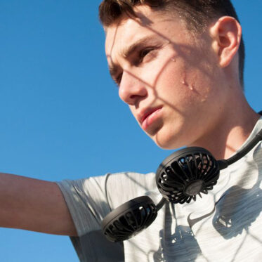 There's A Hands-Free Fan That Wraps Around Your Neck Keeping You Cool ...