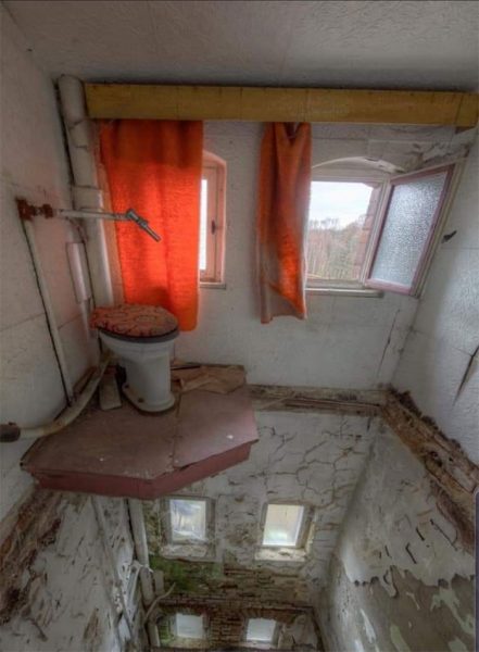 40 Of The Weirdest Toilets That Will Make You Appreciate The One You ...