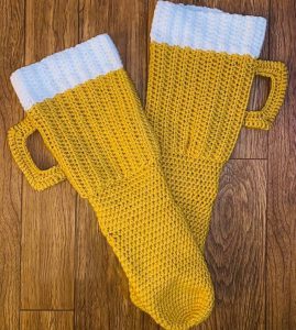 Beer Mug Socks/Leg Warmers Exist And They Even Have Handles