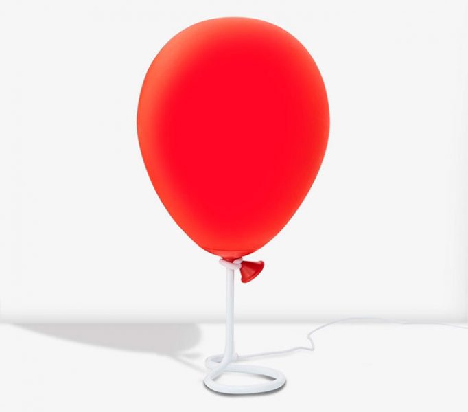 An ‘IT’ Balloon Lamp Exists And It's The Perfect Gift For Any Pennywise Fan