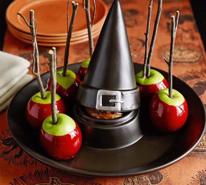 This Witch Hat Chip And Dip Serving Tray Is The Best Way To Eat Your ...