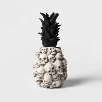 The Skull Pineapple And Bone Pumpkin Halloween Decorations Are A Hit ...