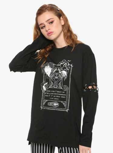 Hot Topic's New Hocus Pocus Clothing Collection Looks Absolutely Wicked