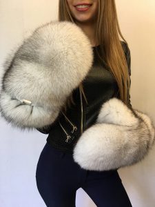 These Giant Fur Mittens Will Keep Your Hands Nice And Toasty Through Winter