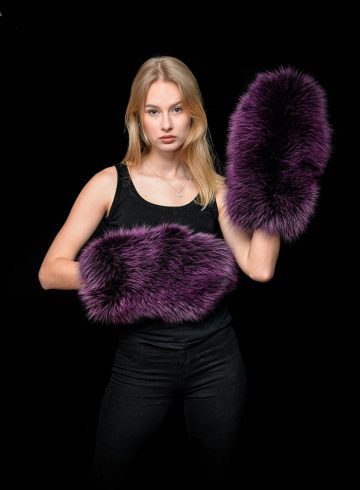 These Giant Fur Mittens Will Keep Your Hands Nice And Toasty Through Winter