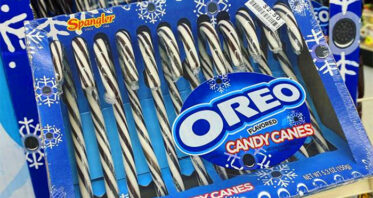 You Can Get Bags Of Philadelphia Cheesecake With Oreo Cubes