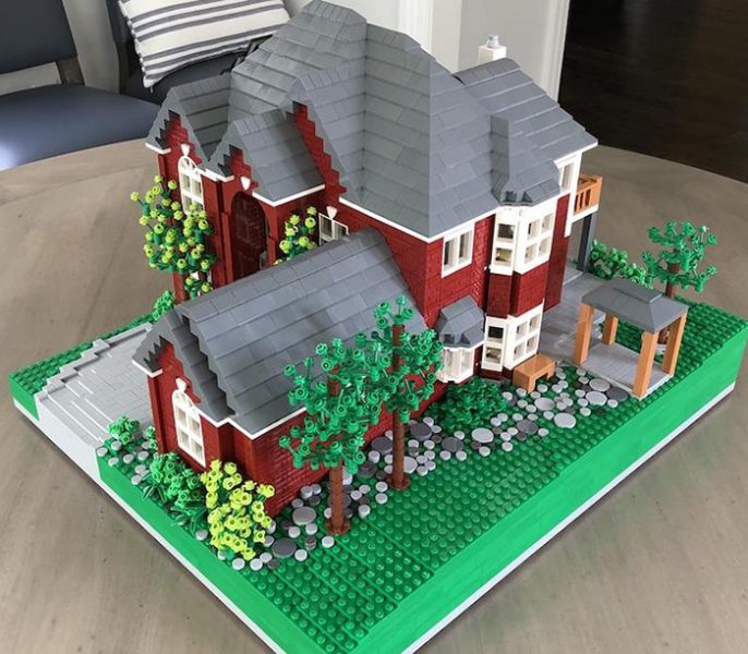 This Woman Will Recreate Your Home Inside And Out Using LEGO
