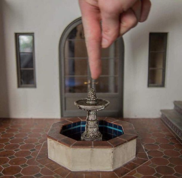 Miniaturist Chris Toledo Recreates Historical Interiors At A Tiny 1:12 ...